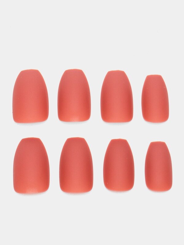 Накладные ногти, типсы