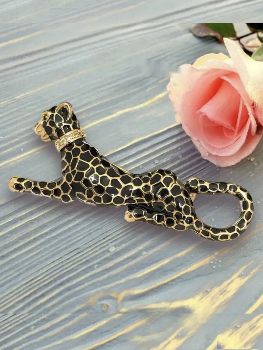 Брошь, эмаль, кристалл