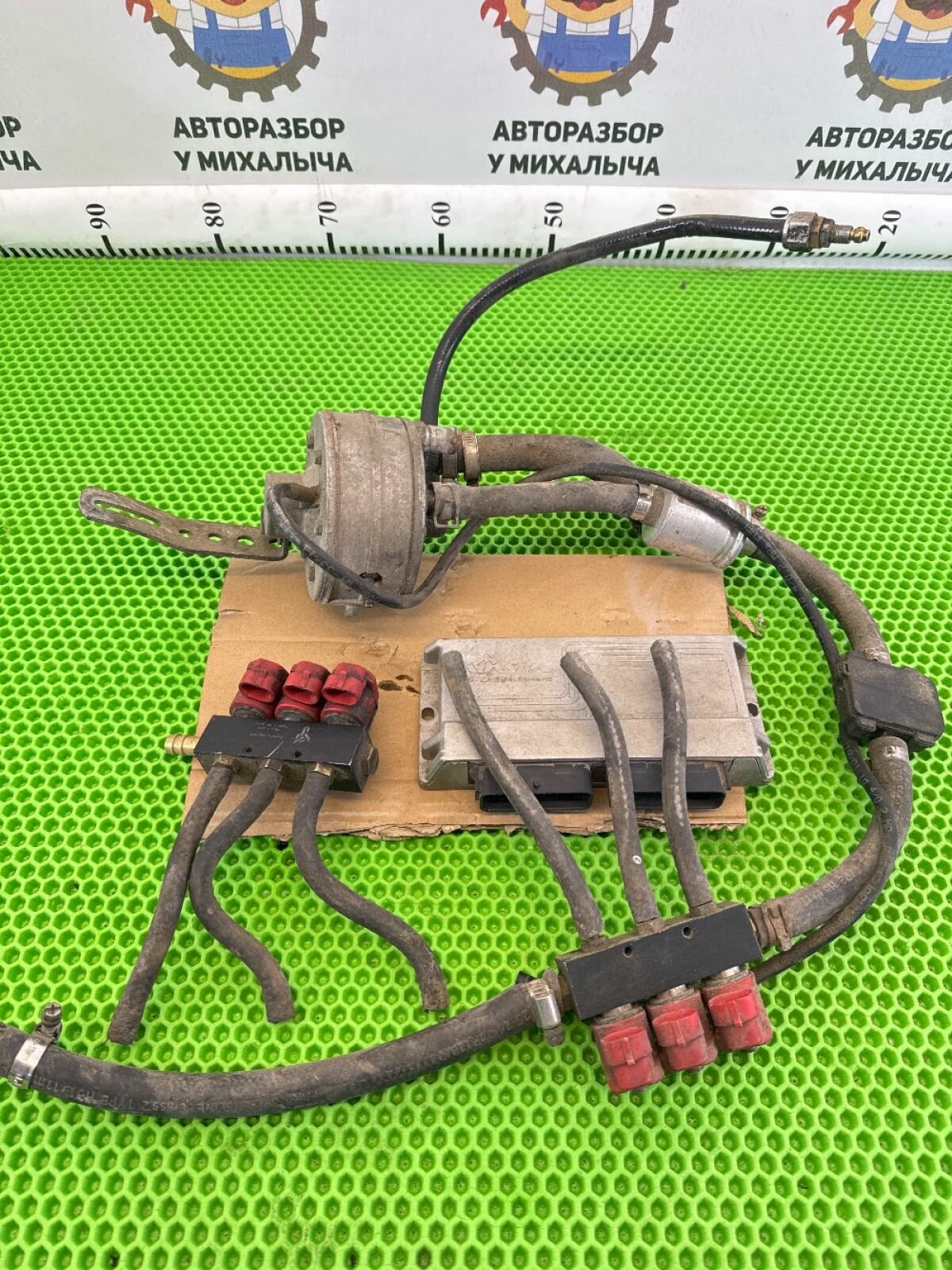 Комплект газобаллонного оборудования(ГБО) Toyota Mark II X110 (2000—2007) FOX300.8.1