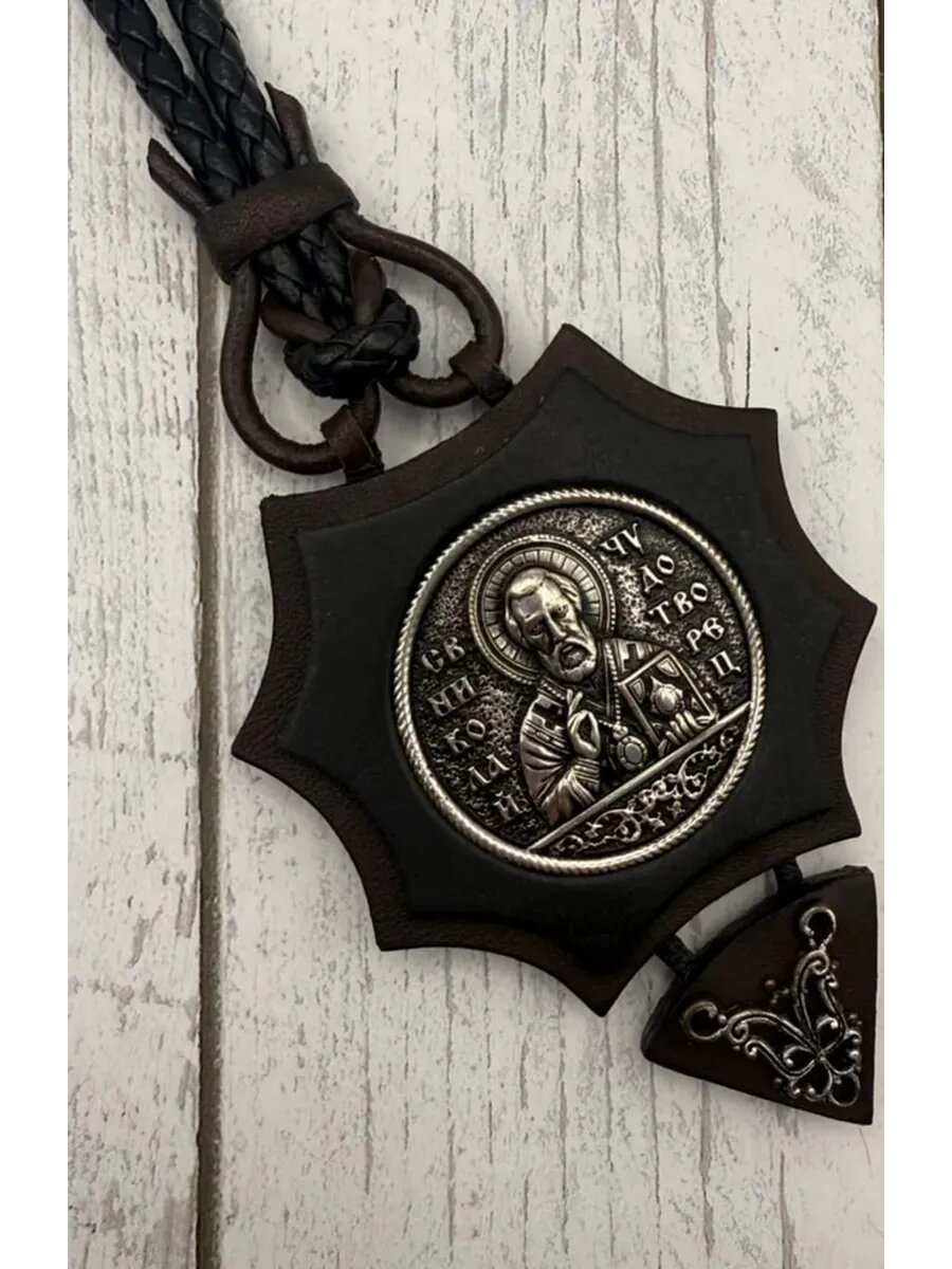 Подвеска Николай Чудотворец кожа-медь с серебряным напылением