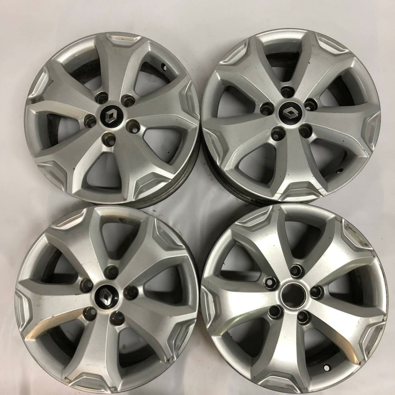 Колесные диски Renault 16x6.5 PCD 5x114.3 D66.1 ET50 (оригинал)