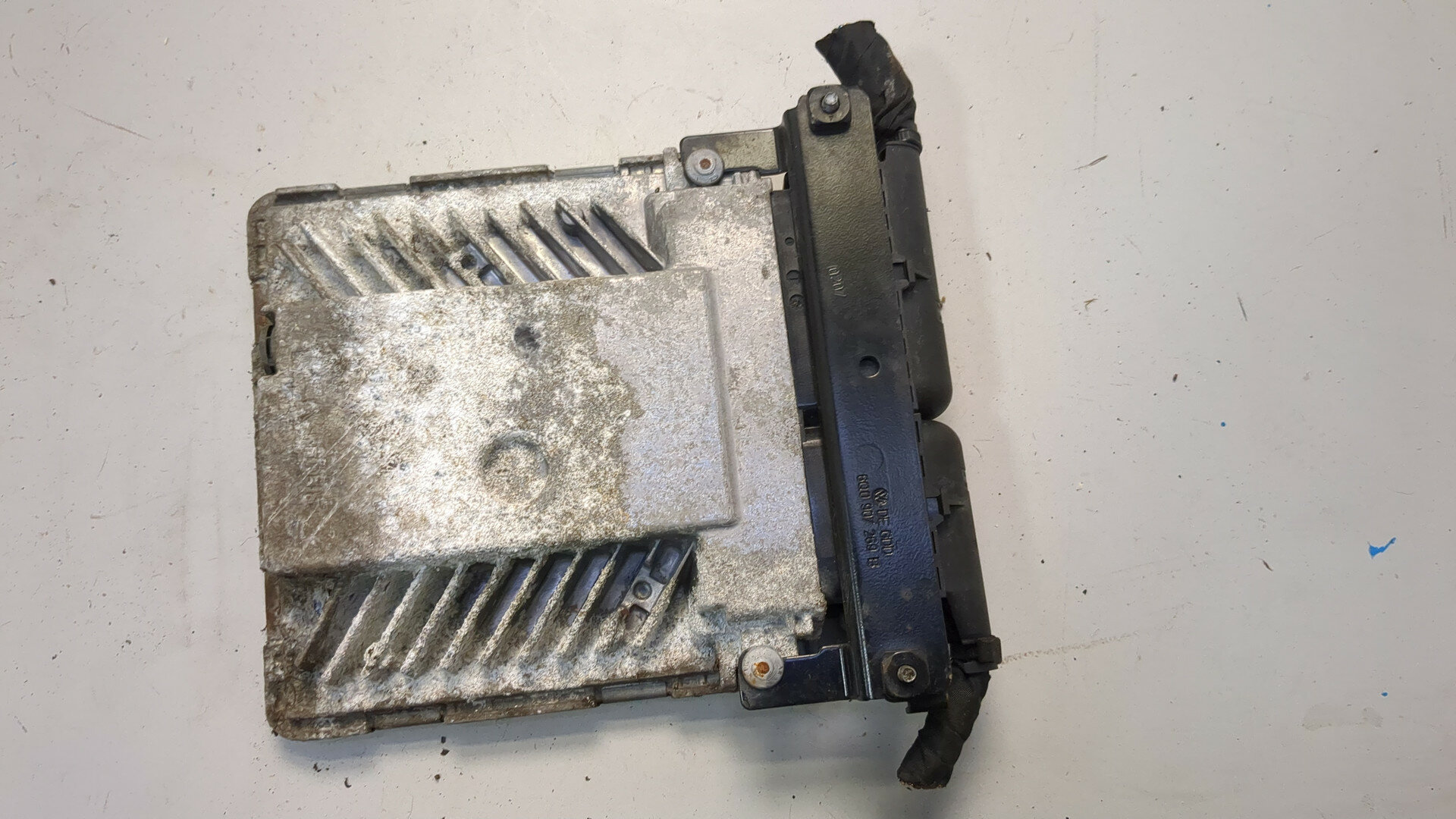 Блок управления двигателем Volkswagen Passat 6 Б/У