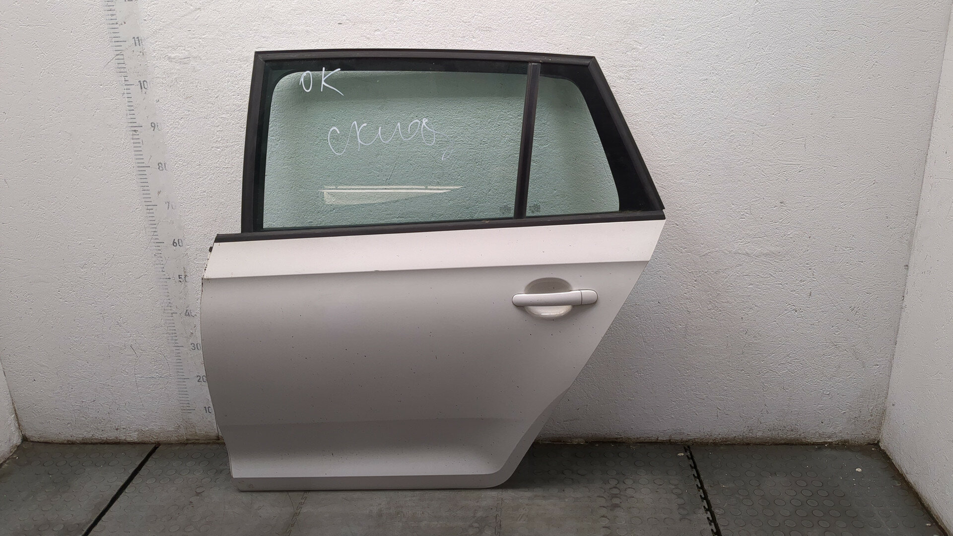 Дверь боковая (легковая) левая задняя Skoda Rapid Б/У