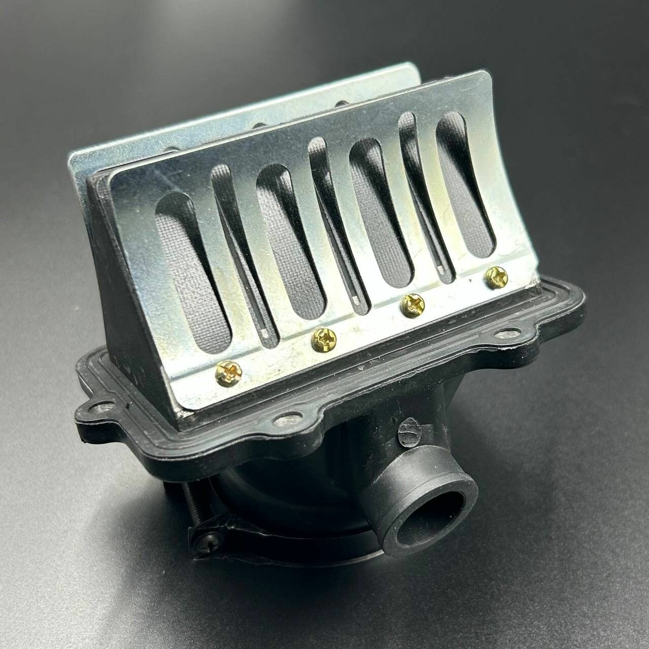 Впускной патрубок с лепестковыми клапанами BRP LYNX/Ski-Doo (KINETIX)