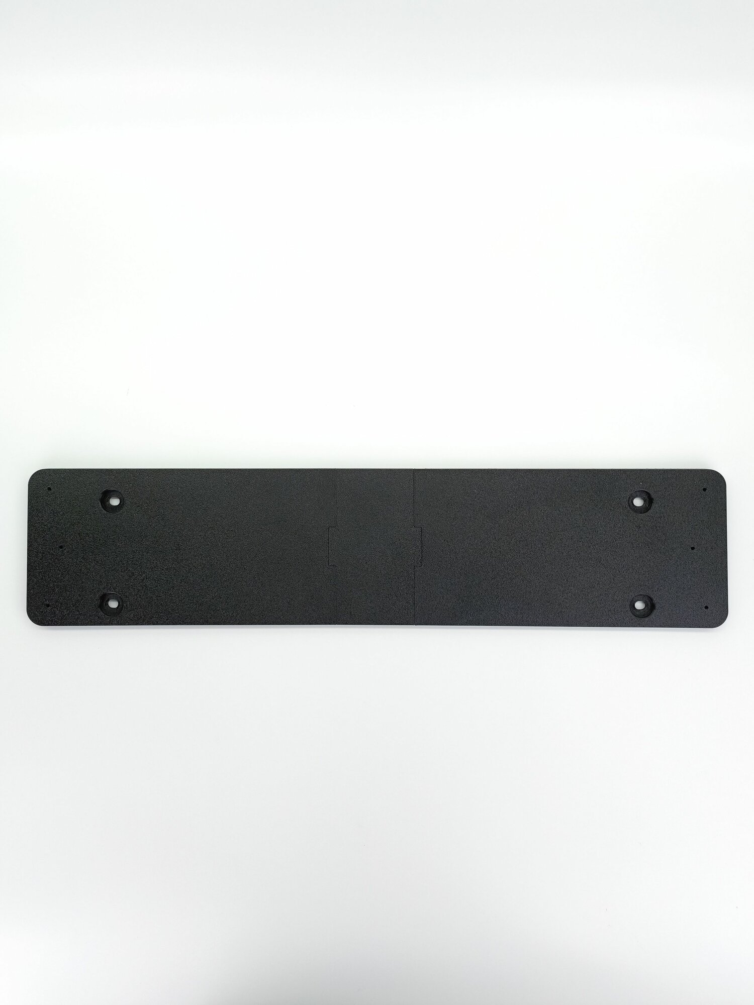 Подиум для переднего российского номера на Zeekr 001 под рамку RCS