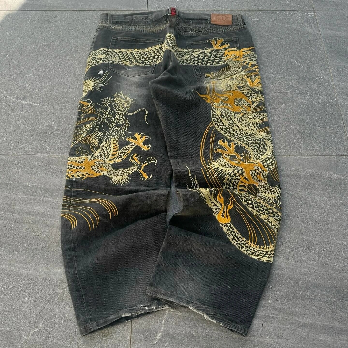 Джинсы 
