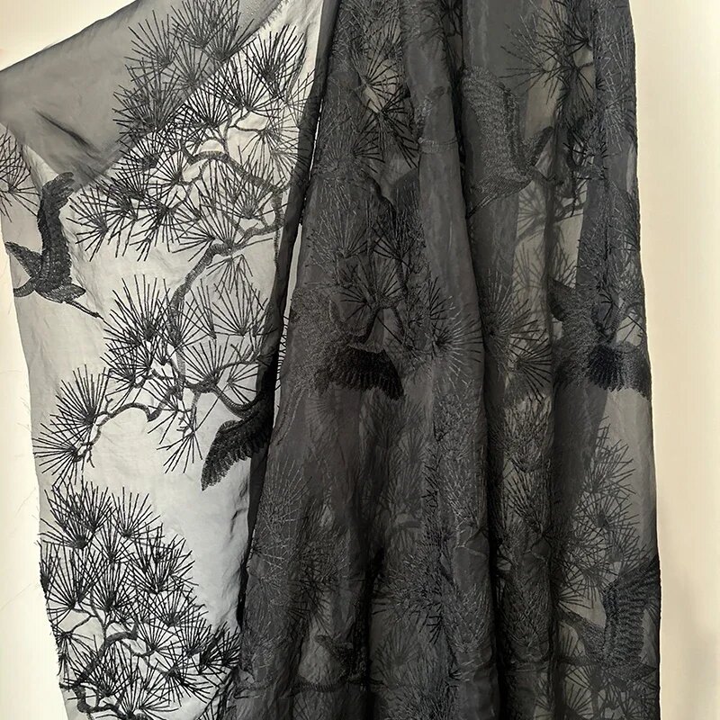 Лисвеик вышитая органза 100% полиэстер 130х45 см 90cmX130cm (1yard), black