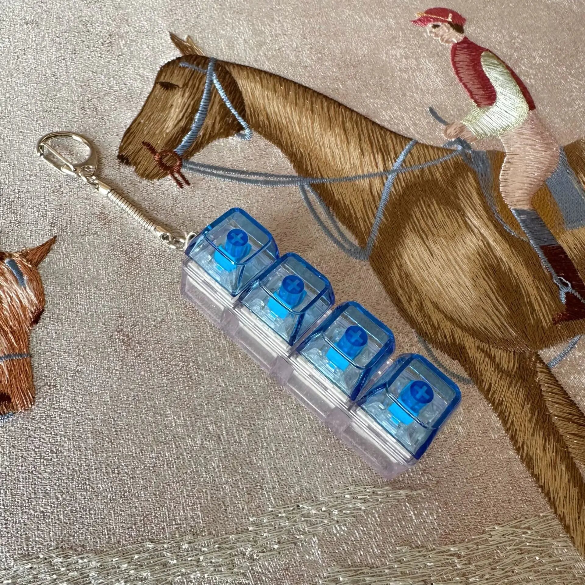 Fidget Spinner 4-клавишный брелок D No lights