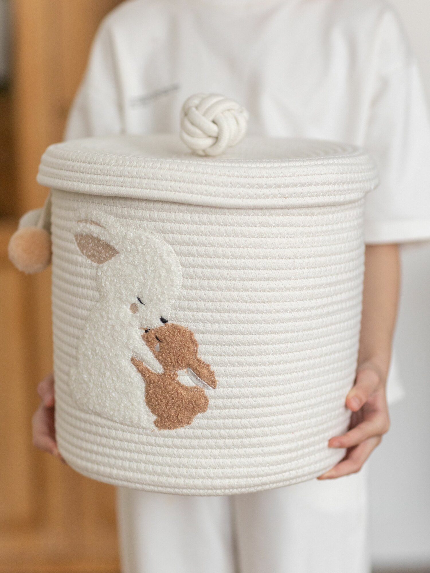 Плетеная корзина для хранения игрушек и детского белья с крышкой