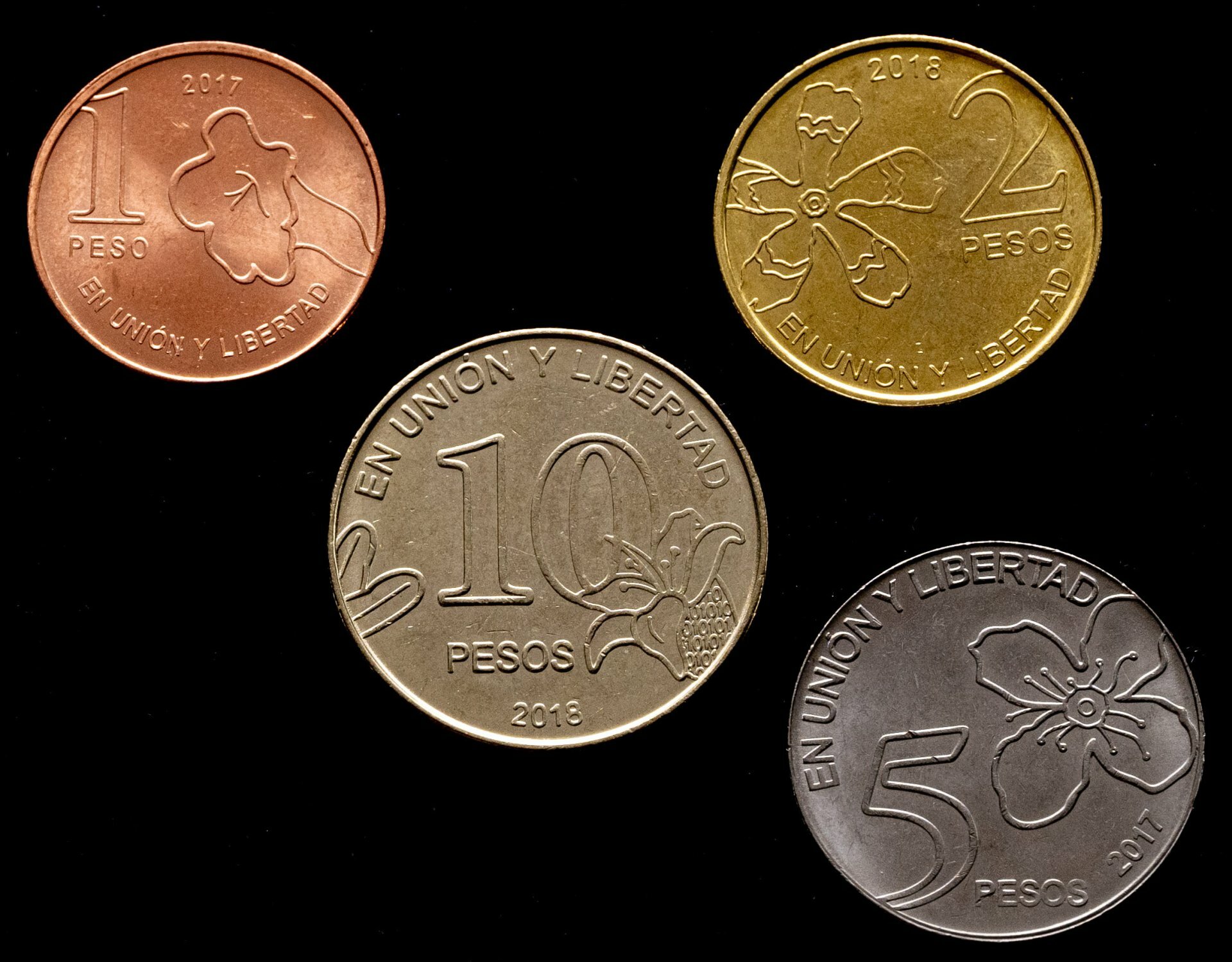 Аргентина, комплект из 4-х монет 1, 2, 5 и 10 песо 2017-2018 Флора