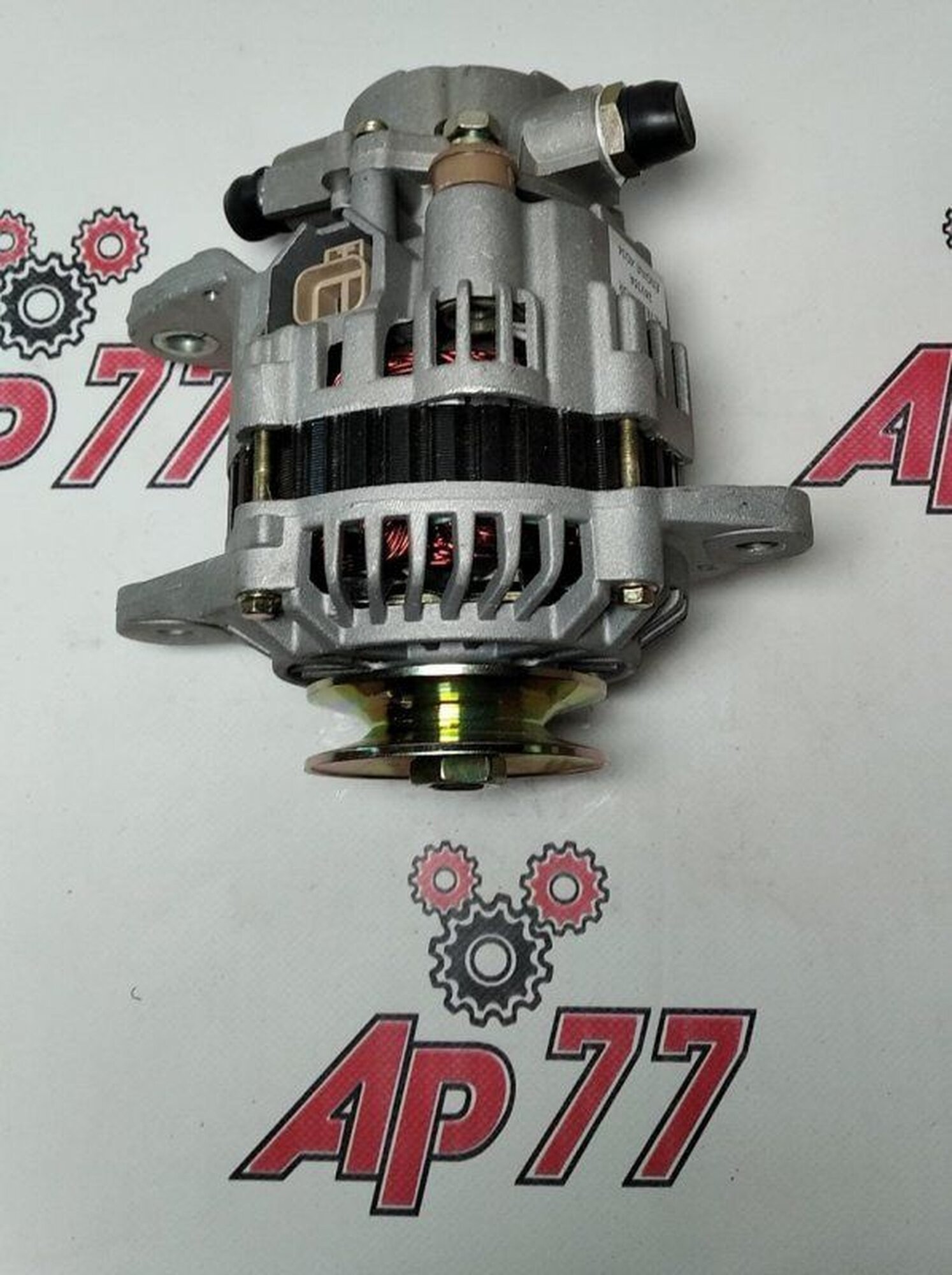 Генератор Afire Mitsubishi 4D33, 24V, 35A, с вакуумом ME014669