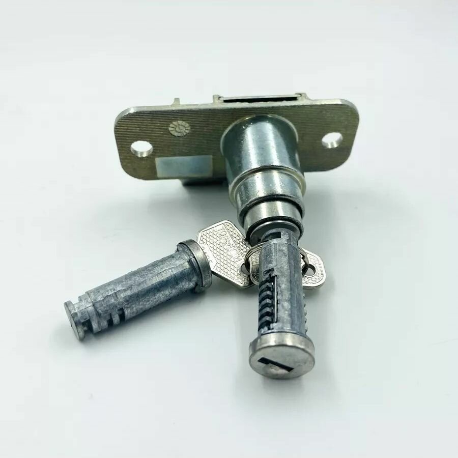 Замок багажника и личинки дверей подходит для ВАЗ Ока