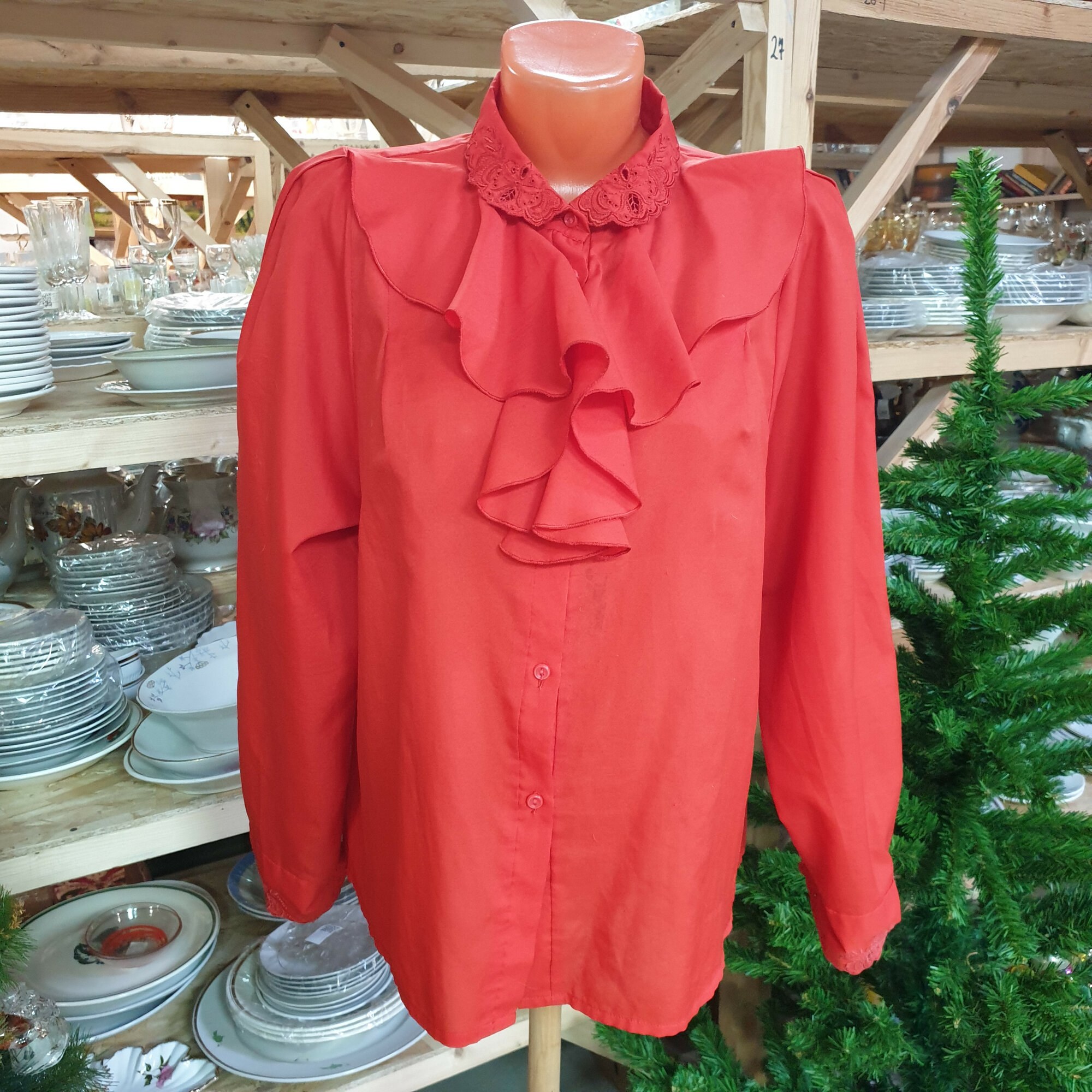 Винтажная блузка, есть пятна, длина 55 см, полуобхват груди 60 см, СССР.