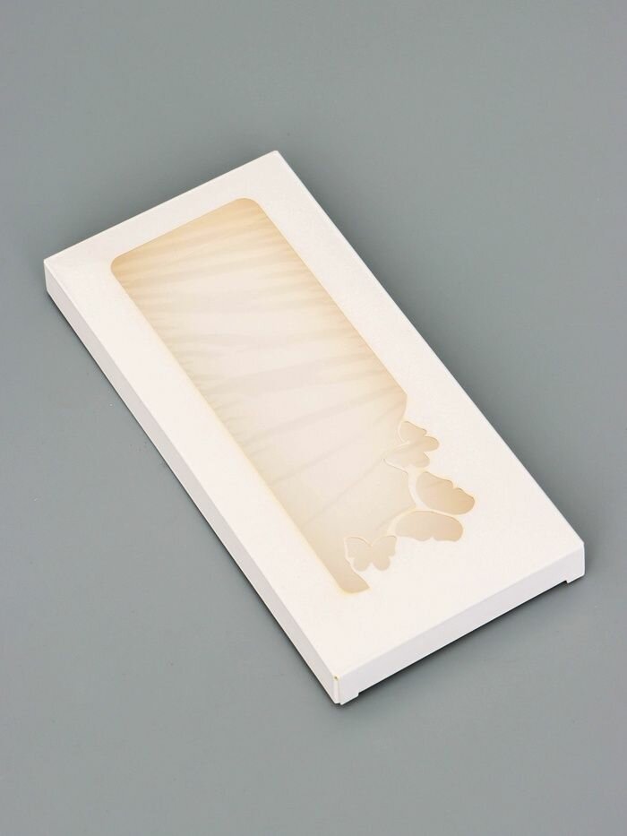 Подарочная коробка под плитку шоколада, с вырубным окном, Бабочки , 17.1 8 1.4 см