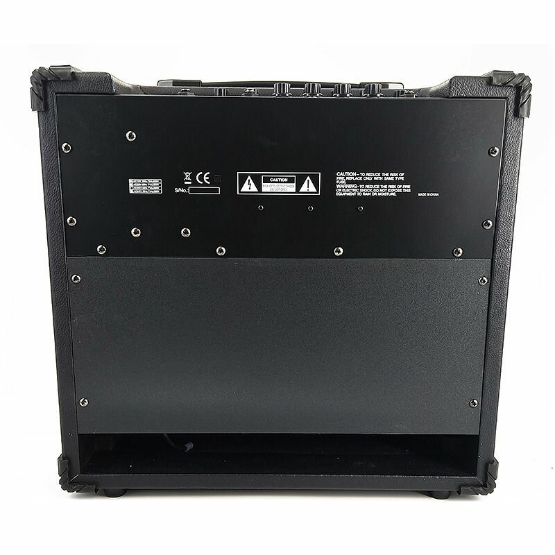 Гитарный комбоусилитель