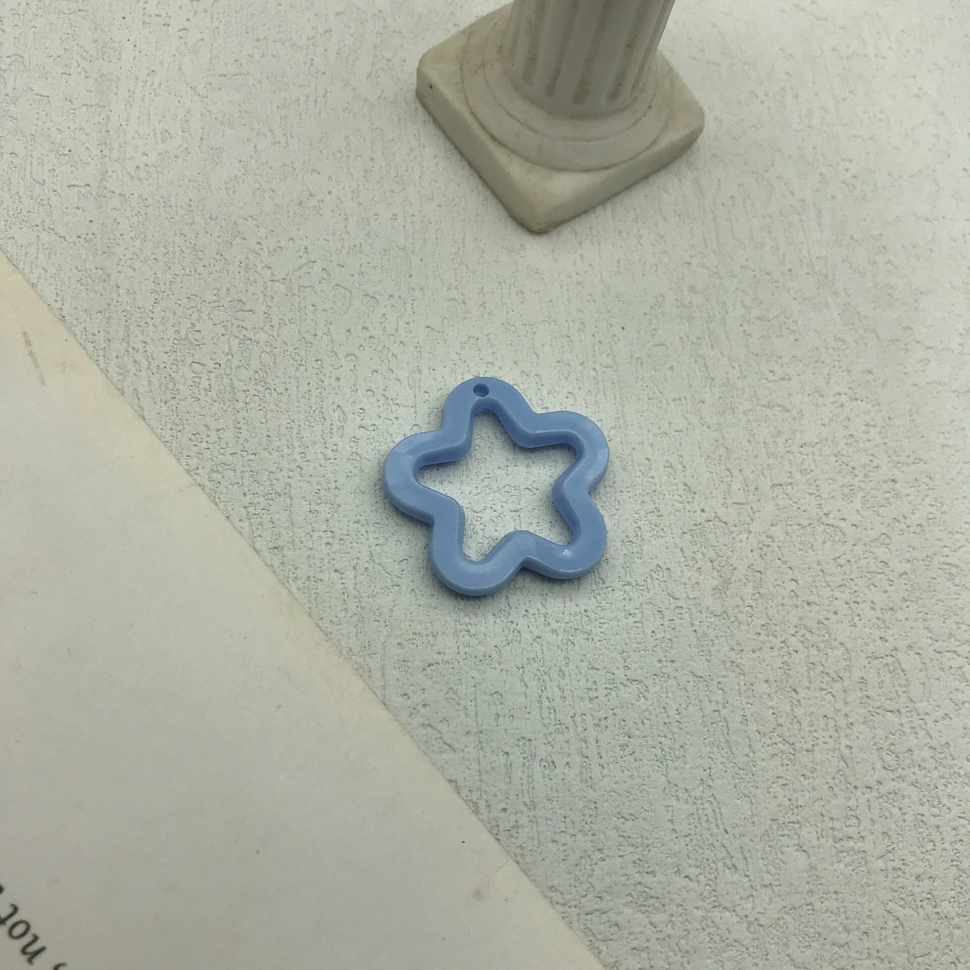 Акриловые звёздочки-бусины для бижутерии 30 мм Голубой, 10pcs, Light Blue