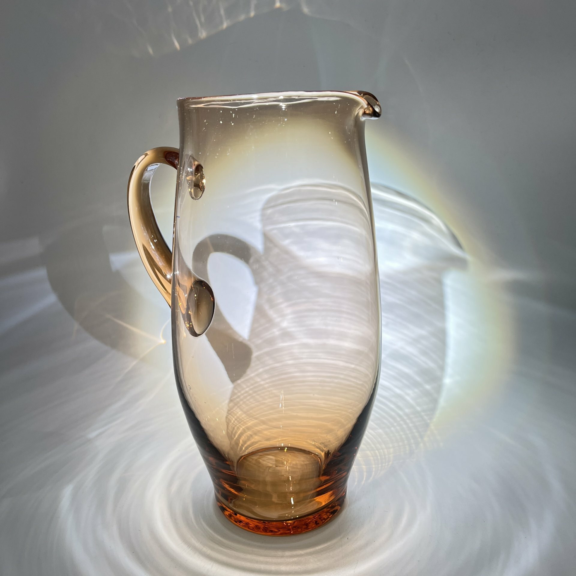 Кувшин для воды оранжевого оттенка, цветное стекло, СССР, 1970-1990 гг.