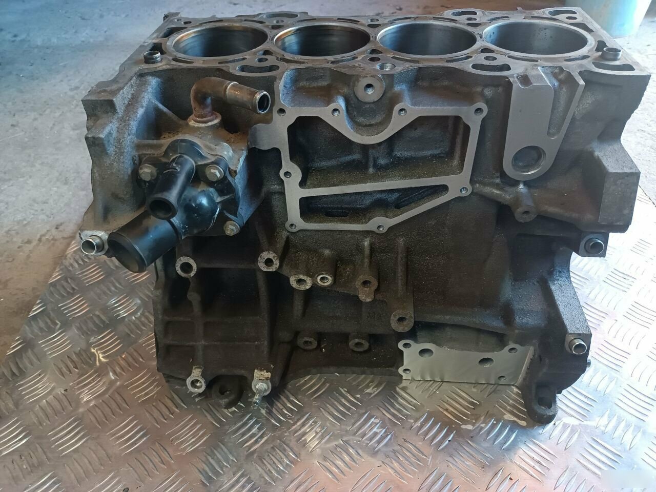 Блок цилиндров Форд Куга 2 Ford Kuga II 2.5 ytma 1508466