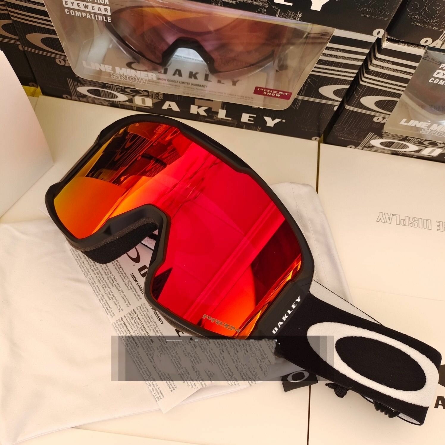 Маска горнолыжная OAKLEY LINE MINER, Оправа с черными линзами -kpa