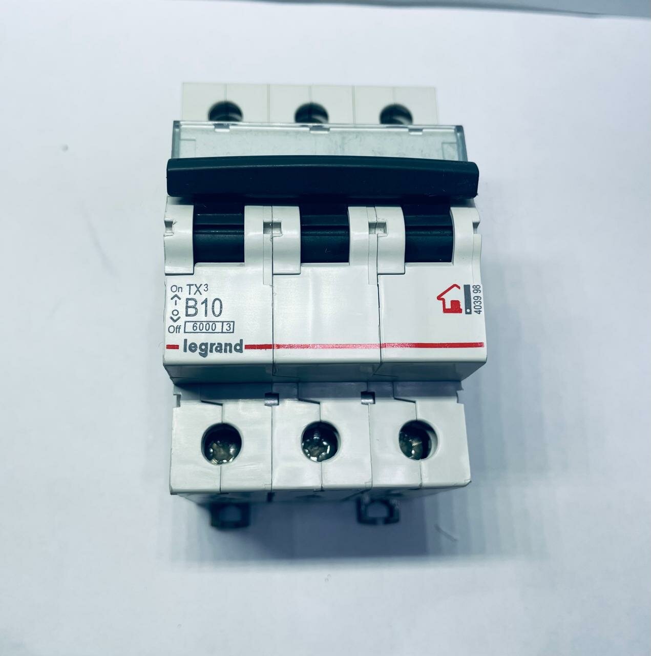 Legrand TX3 Автоматический выключатель 3P 10A (B) 6000 403998