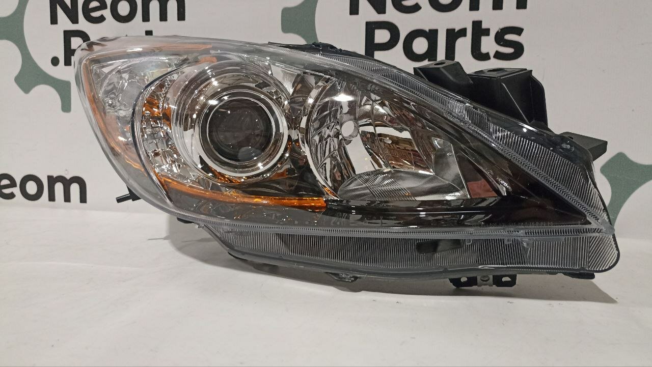 Фара правая галоген Mazda 3 BL 09-13