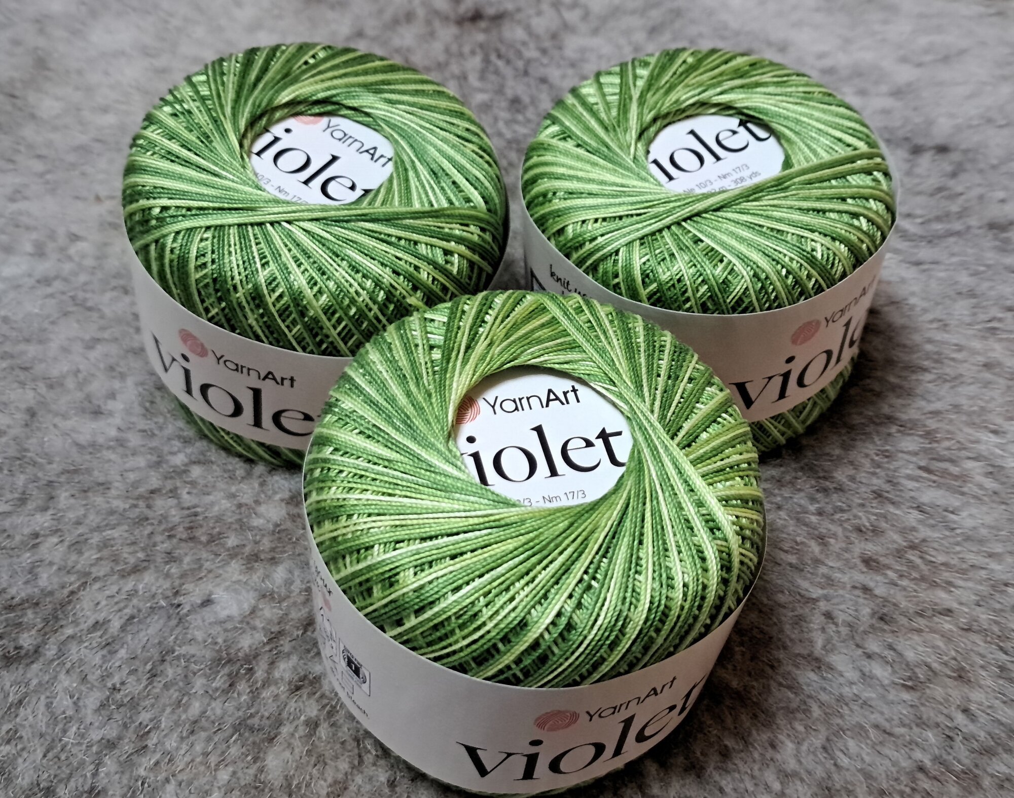 Редкая импортная летняя пряжа "Ярн Арт Виолет"; секционный окрас 0188