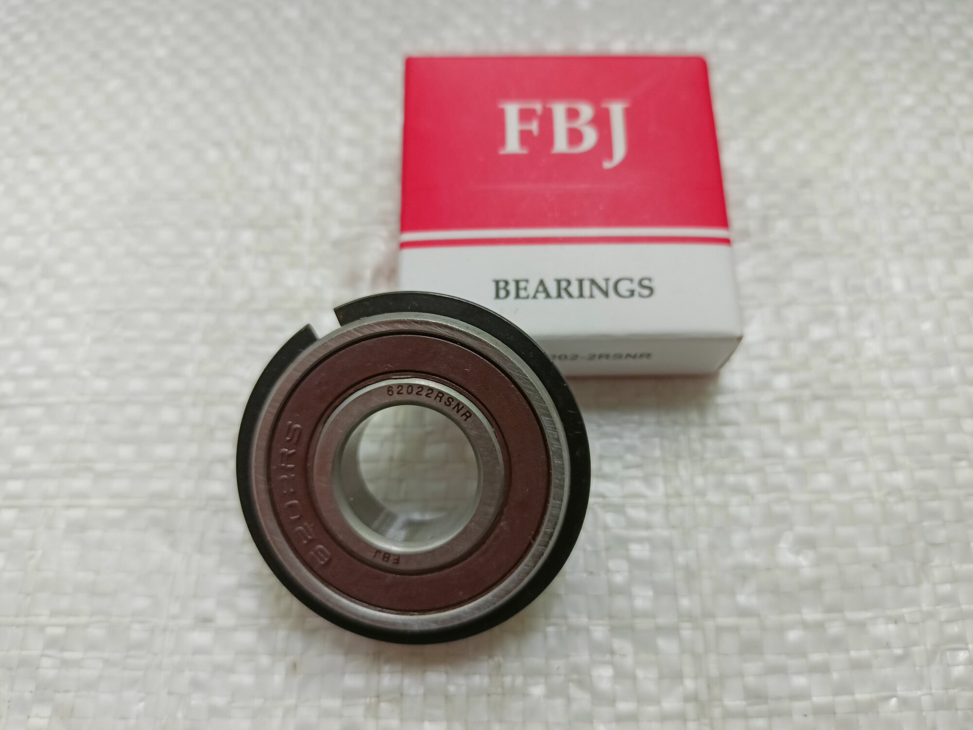 Подшипник 6202-2RSNR (15*35*11) FBJ