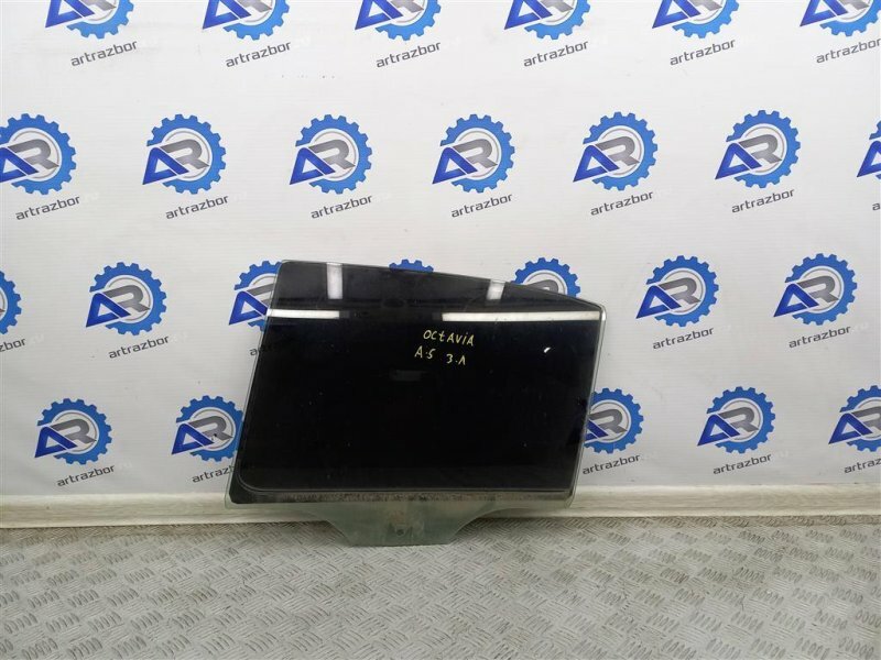 Б/У Стекло двери задней левой Skoda Octavia A5 / Шкода Октавия A5 1.8 CDAA 2011