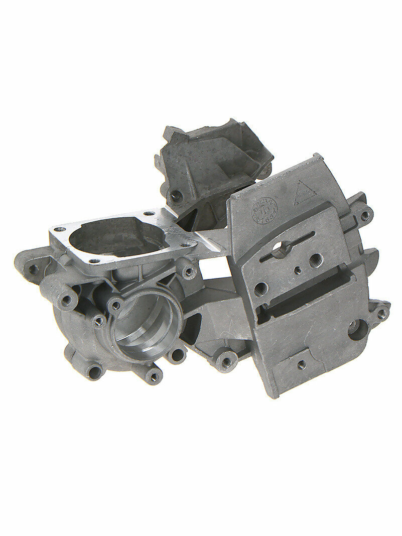 Картер (две половины) для китайской бензопилы 3800 38cc