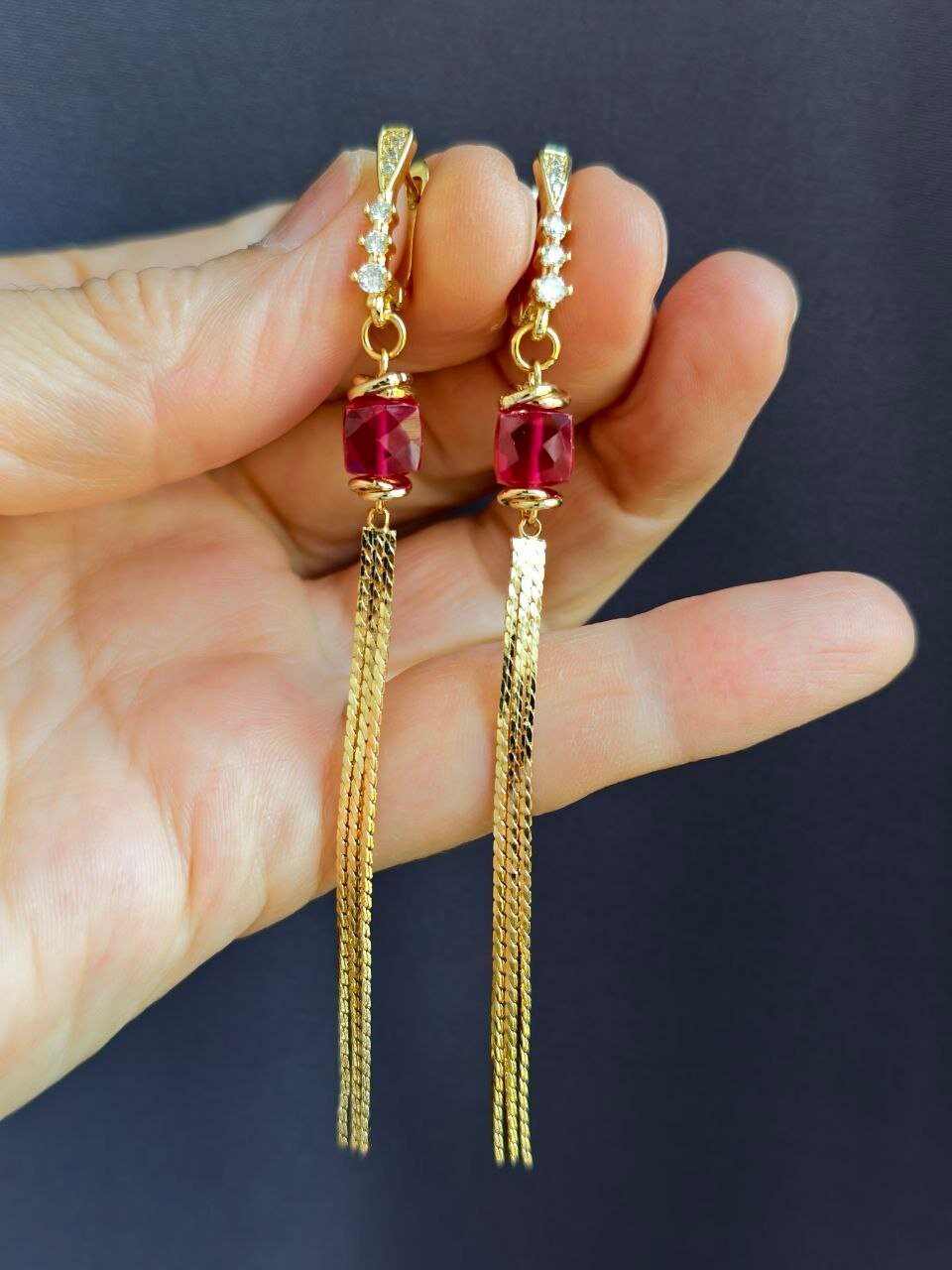 Серьги с подвесками, шпинель