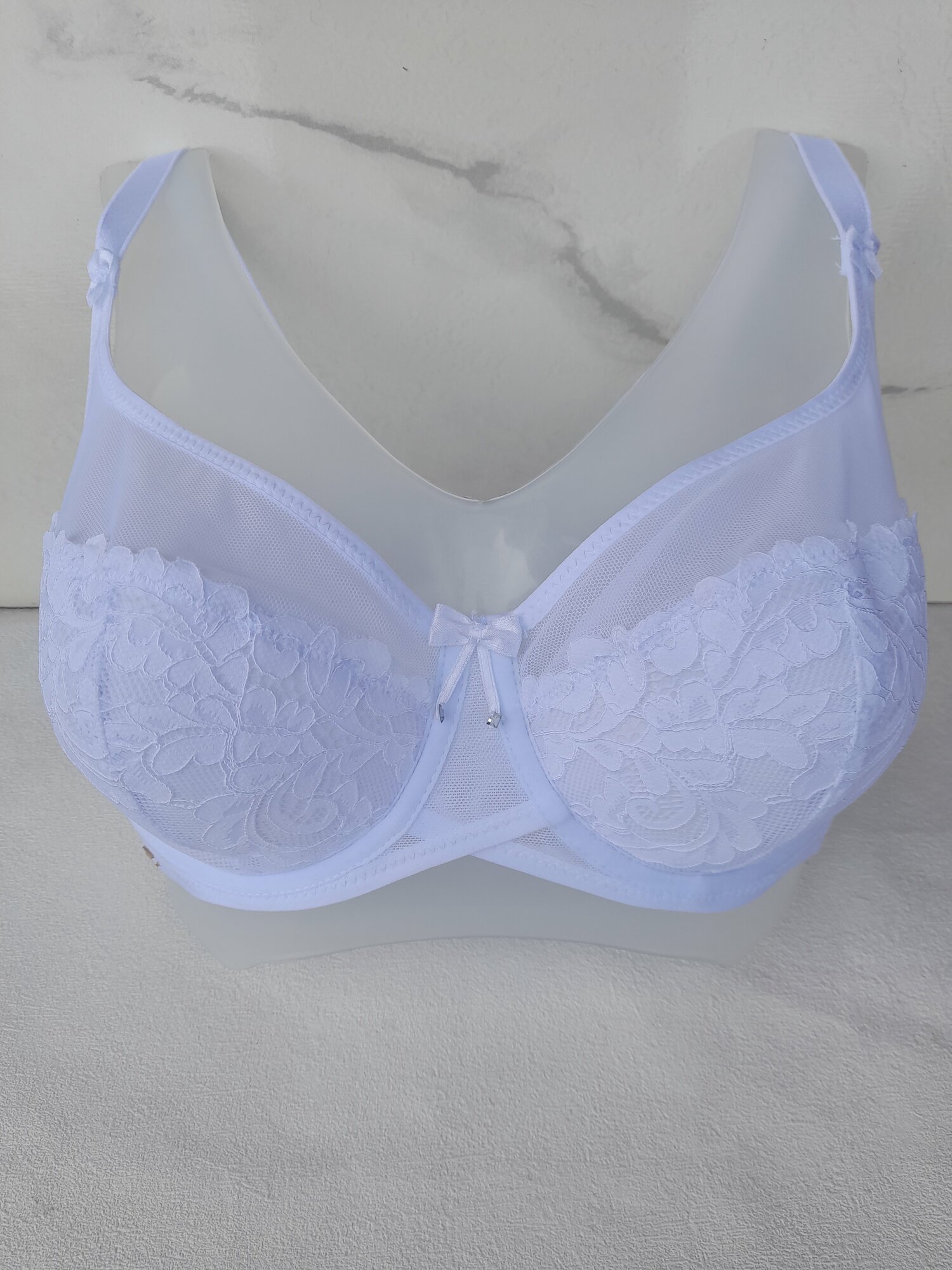 Бюстгальтер-невидимка