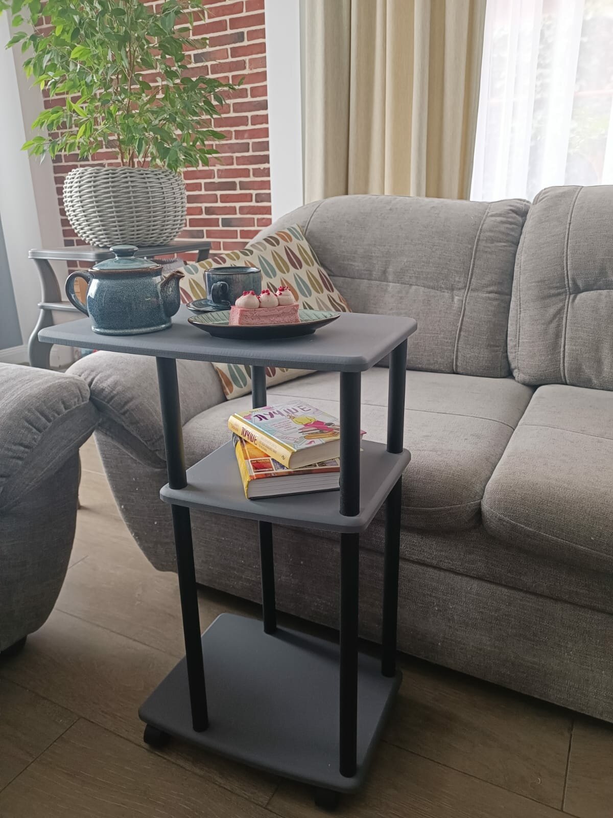 Столик придиванный подкатной GARRET, для гостиной, серый, МДФ, на колесиках, с полкой