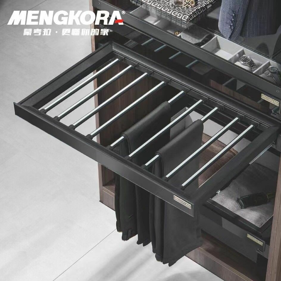 Брючница выдвижная полка для