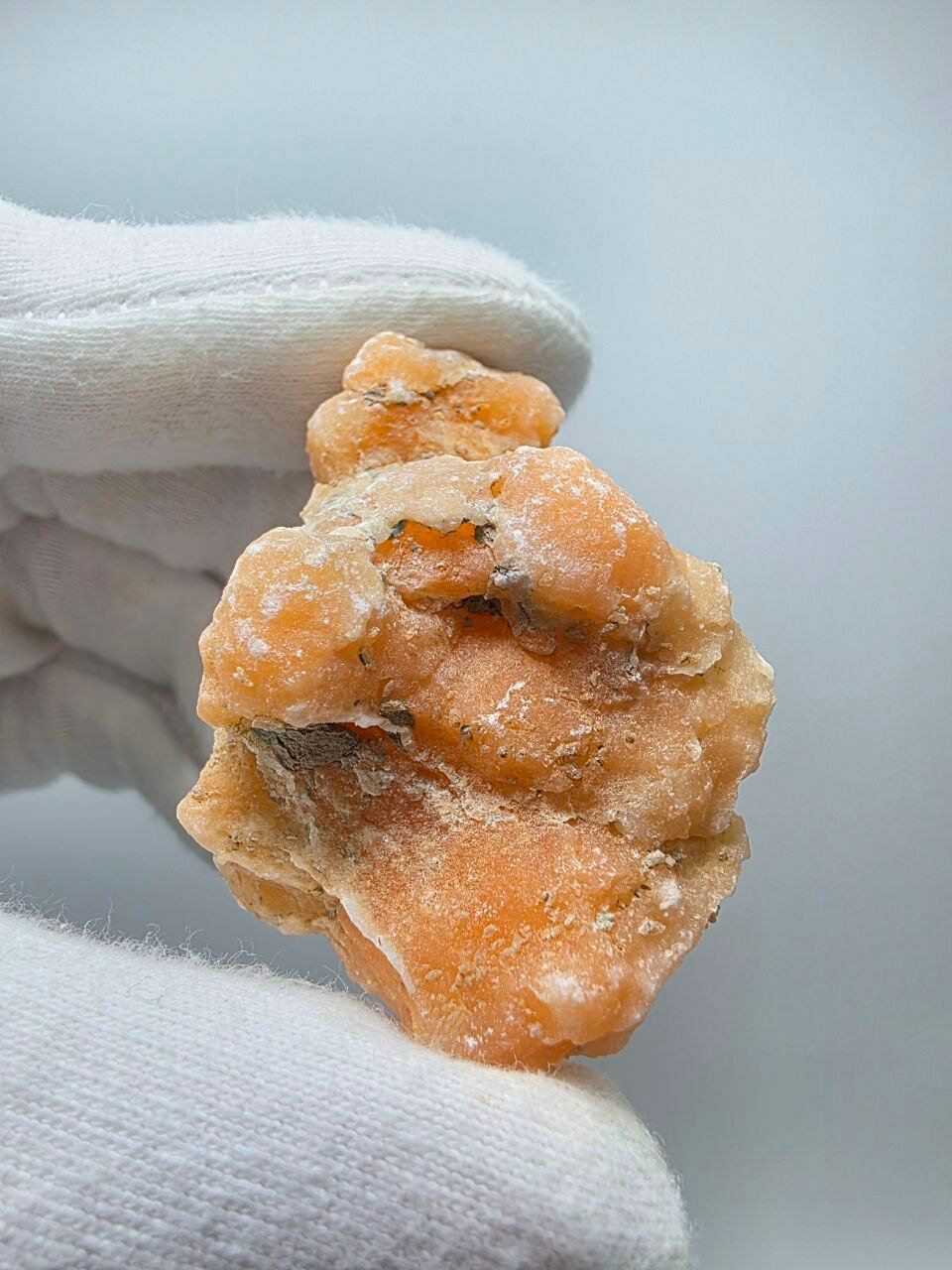 Ангидрит (розовый) 53 мм, 36 г.