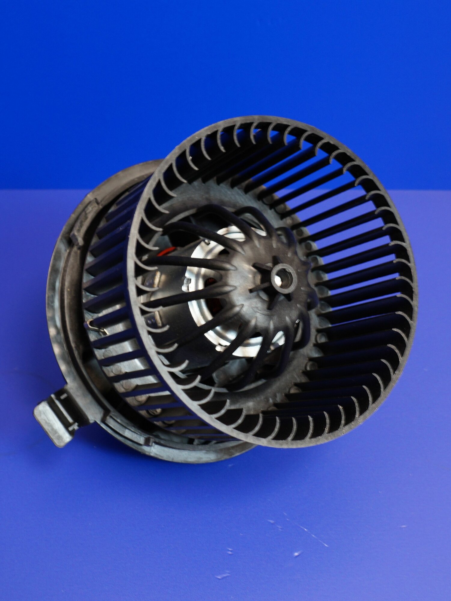 Вентилятор печки в сборе с мотором Рено Меган 2 2002-2009гг. Вентилятор отопителя Renault Megane 2