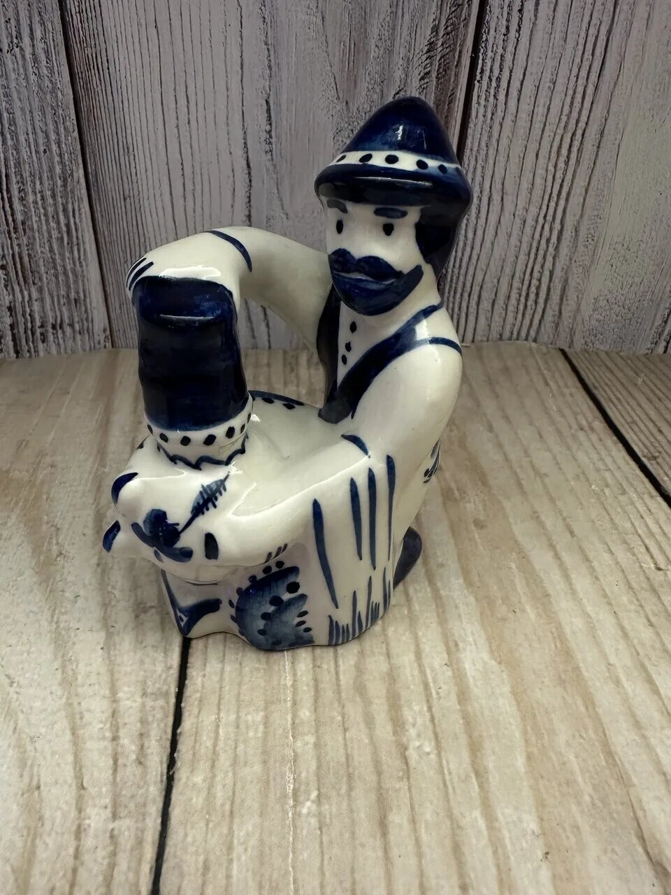 Статуэтка Мастер за работой Гжель Фарфор винтажная Авторская Редкая