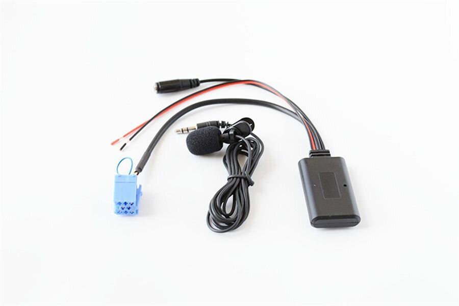 Bluetooth AUX Адаптер 8Pin С Микрофоном