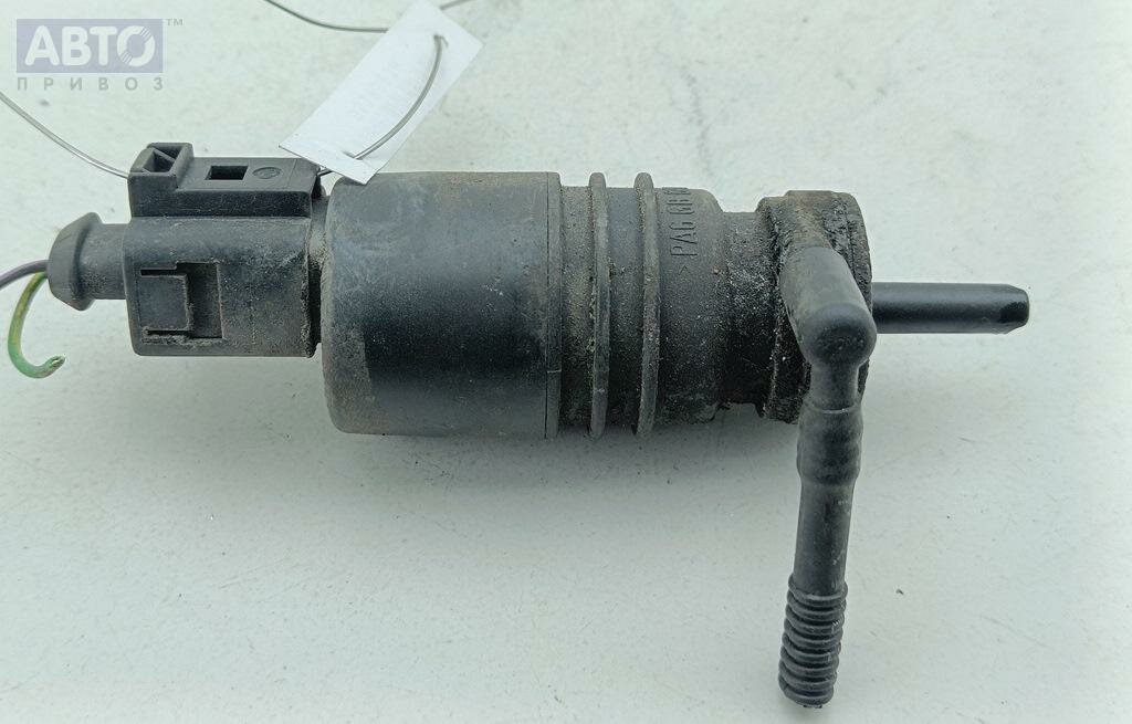 Насос (моторчик) омывателя стекла Volkswagen Passat B5+ (GP)