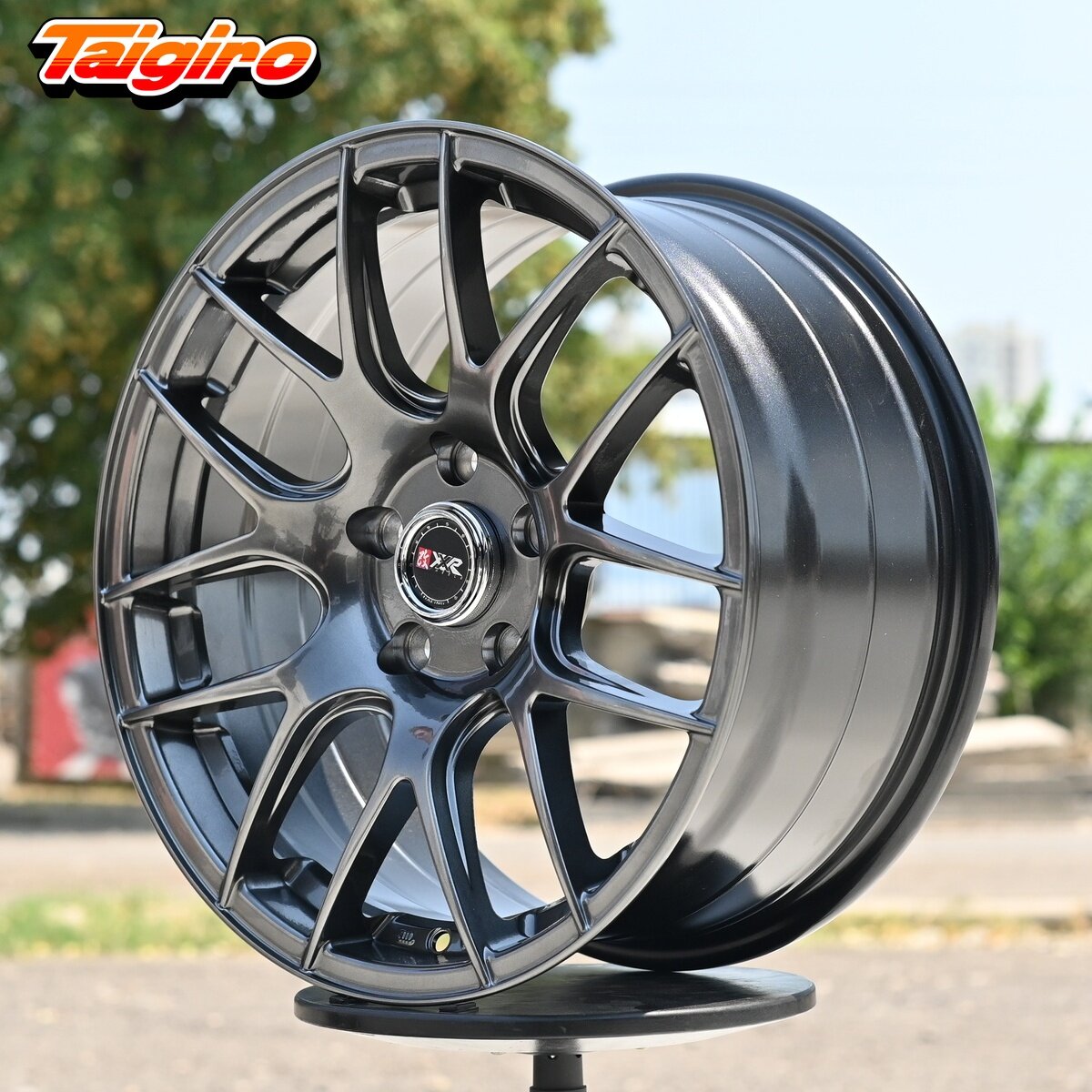 Комплект литых дисков R17 Taigiro XXR 530 Стиль 8.25J ET35 5*114.3 Темный хром (G149)