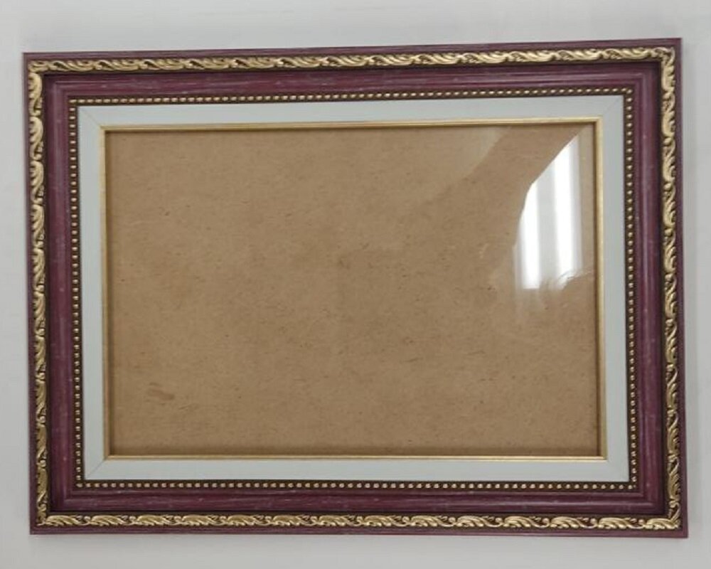 Рамка деревянная коричневая А4 со стеклом, ширина багета 50 мм.