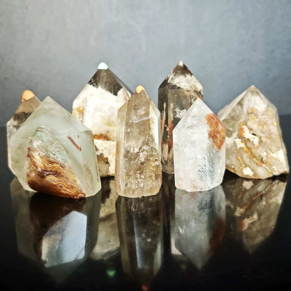 Натуральная башня из белого фантомного кварца "Призрачный замок" Энергетический маяк Камень ясновидения Кристаллический усилитель