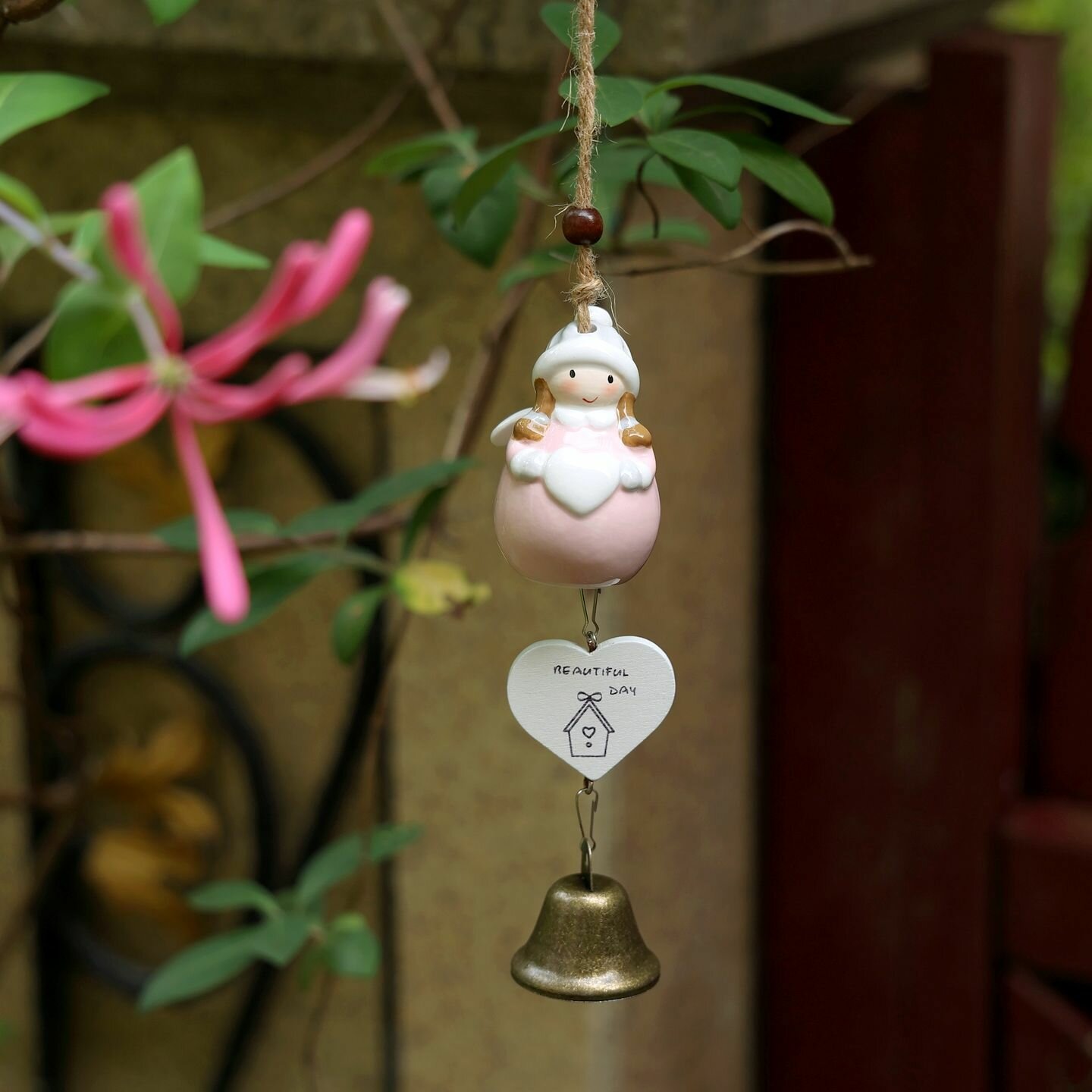 Милый и очаровательный керамический ангел ручной работы, украшение для дома, колокольчик, подарок для влюбленных, одноклассников, выпускной подарок, декоративный орнамент.