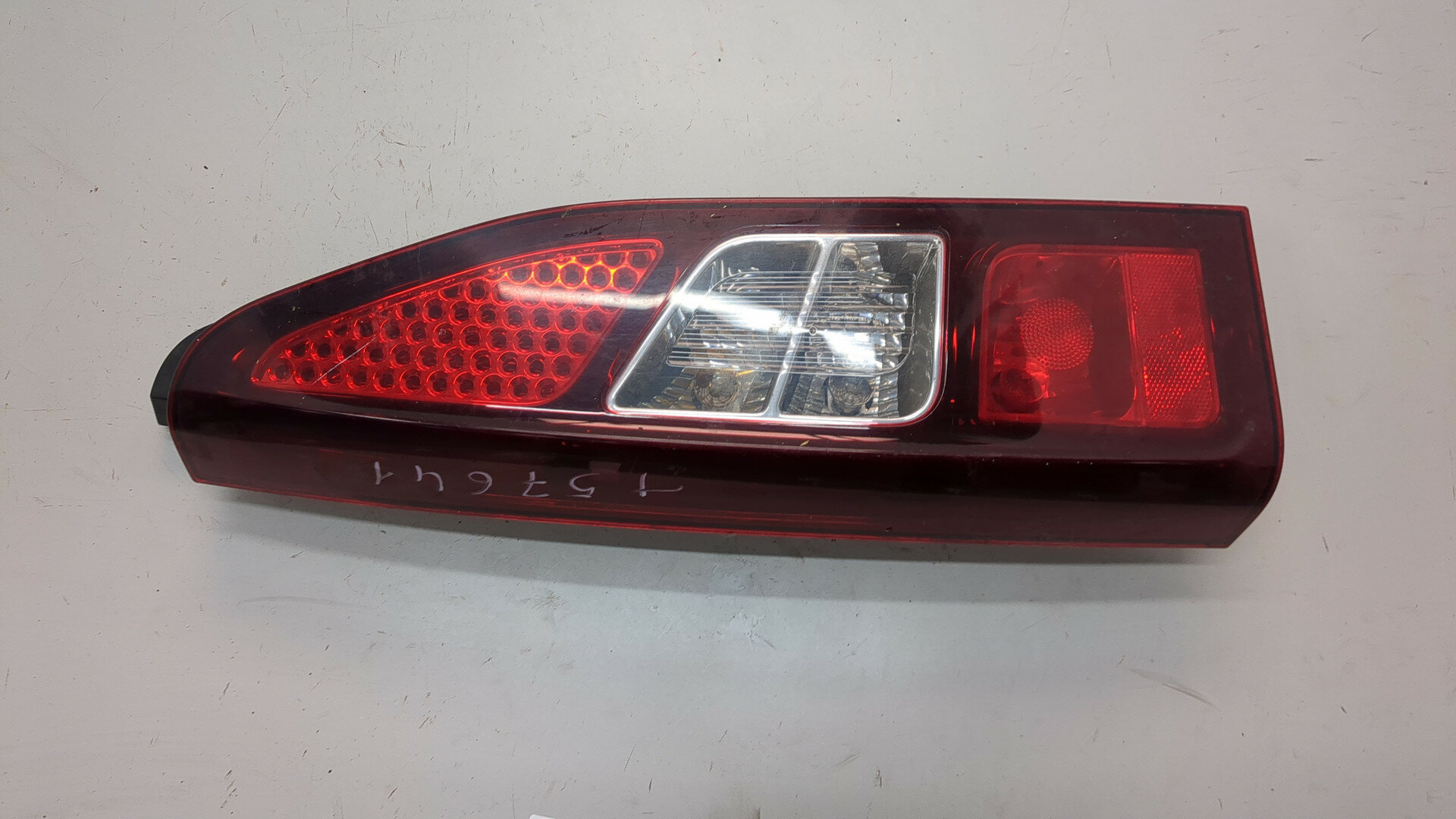 Фонарь (задний) левый Citroen Berlingo Б/У