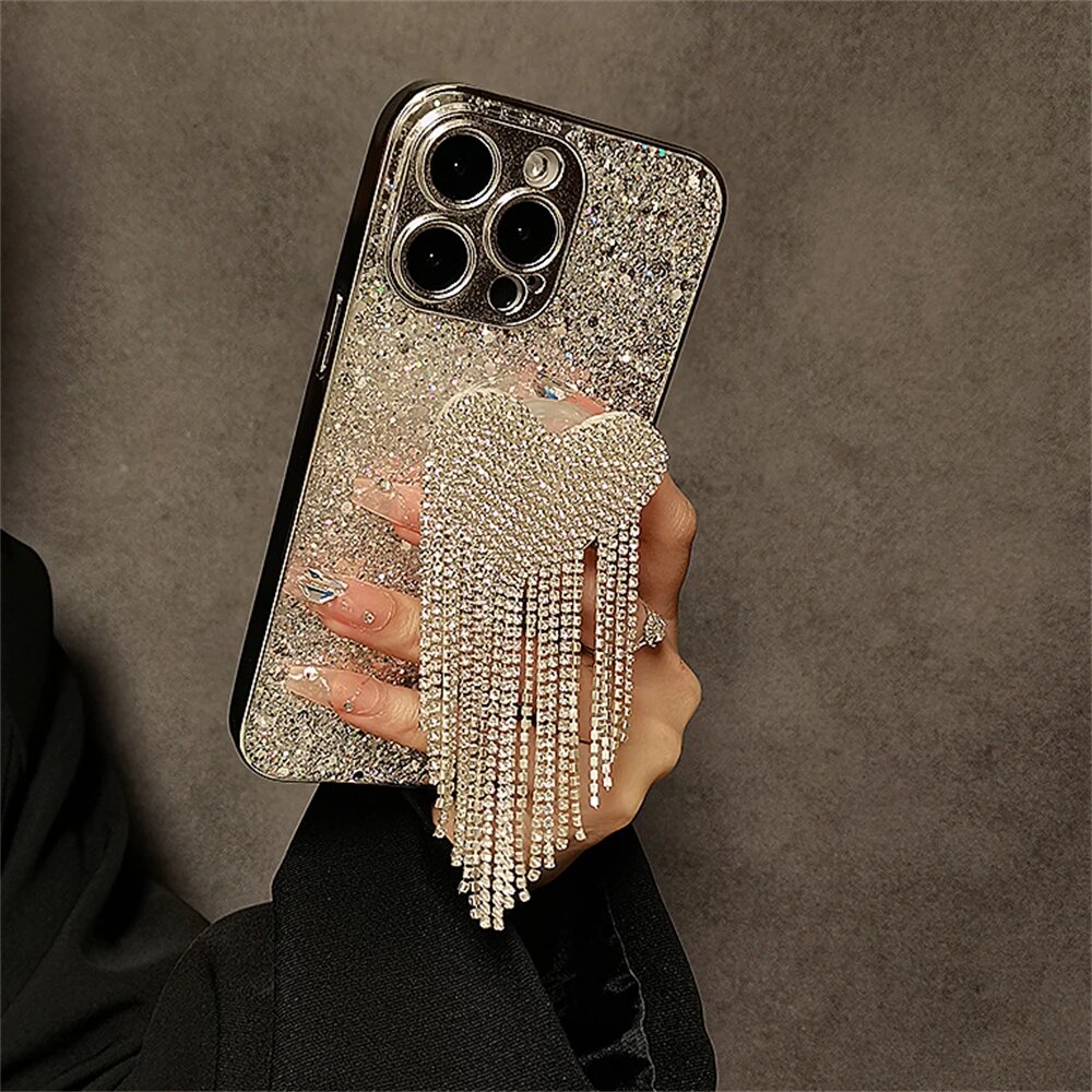 Роскошный блестящий чехол со стразами, сердечками, бахромой для телефона iPhone 14 15 for iphone 15