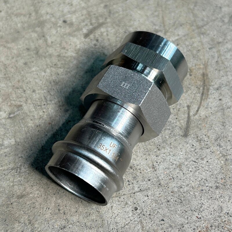 Муфта пресс-Н 35 x 1 1/4" с разъемным соединением и плоск. прокладкой нерж. сталь UNI-FITT