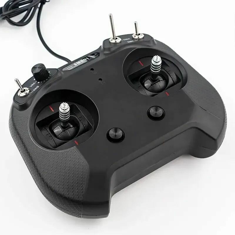 8-канальный симулятор Fusi Flysky FS-SM001 поддерживает различное программное обеспечение для моделирования полета.