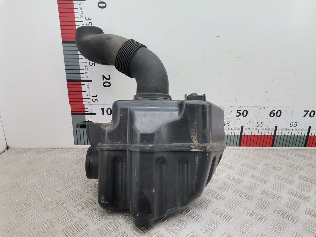 Резонатор воздушного фильтра Skoda Octavia 1Z 1TD129622 арт. 2226774