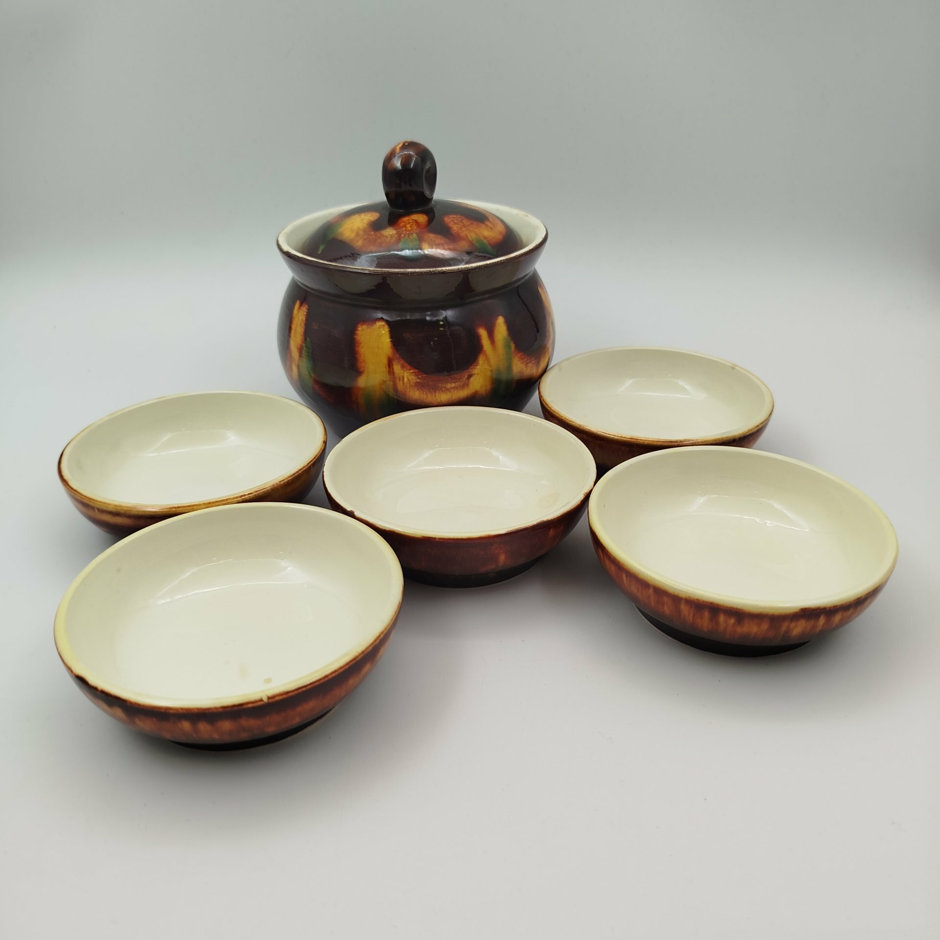 Набор для подачи варенья ( 5 розеток и бочонок), фаянс, поливы