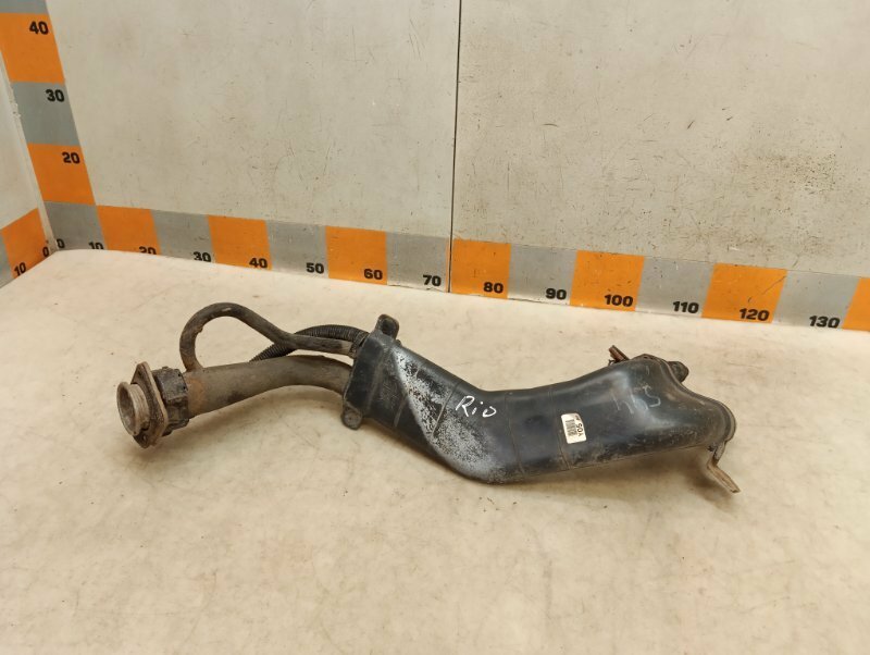 Б/У Бензобака Горловина топливного бака Kia Cerato 3 403198 Hyundai-KIA арт. 31030A7050