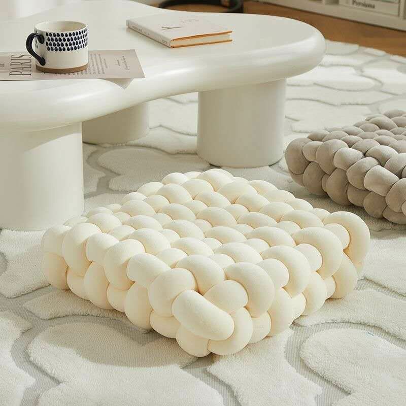 Вязаная подушка сидения, обнимания, спинки дивана, стула